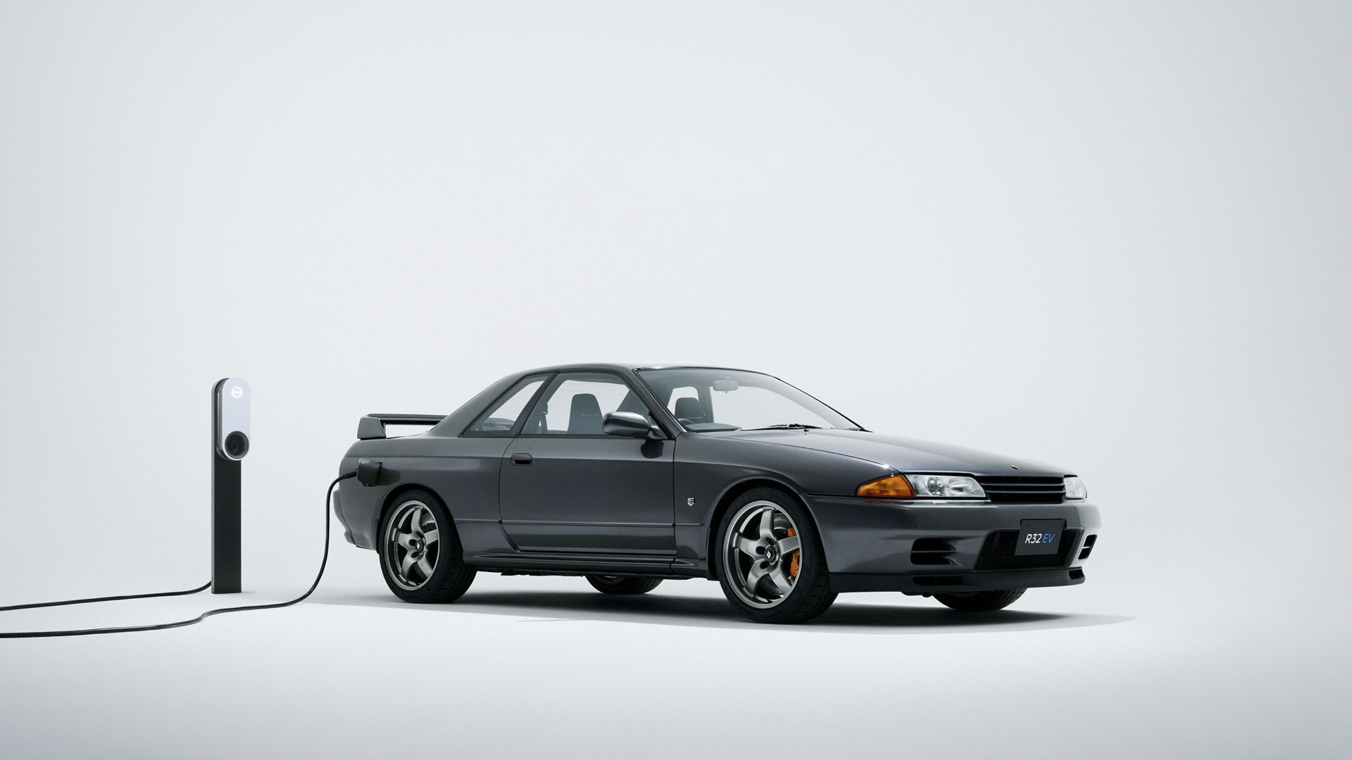 Electric GT-R | Independent Motor Magazine DRIVETHRU®